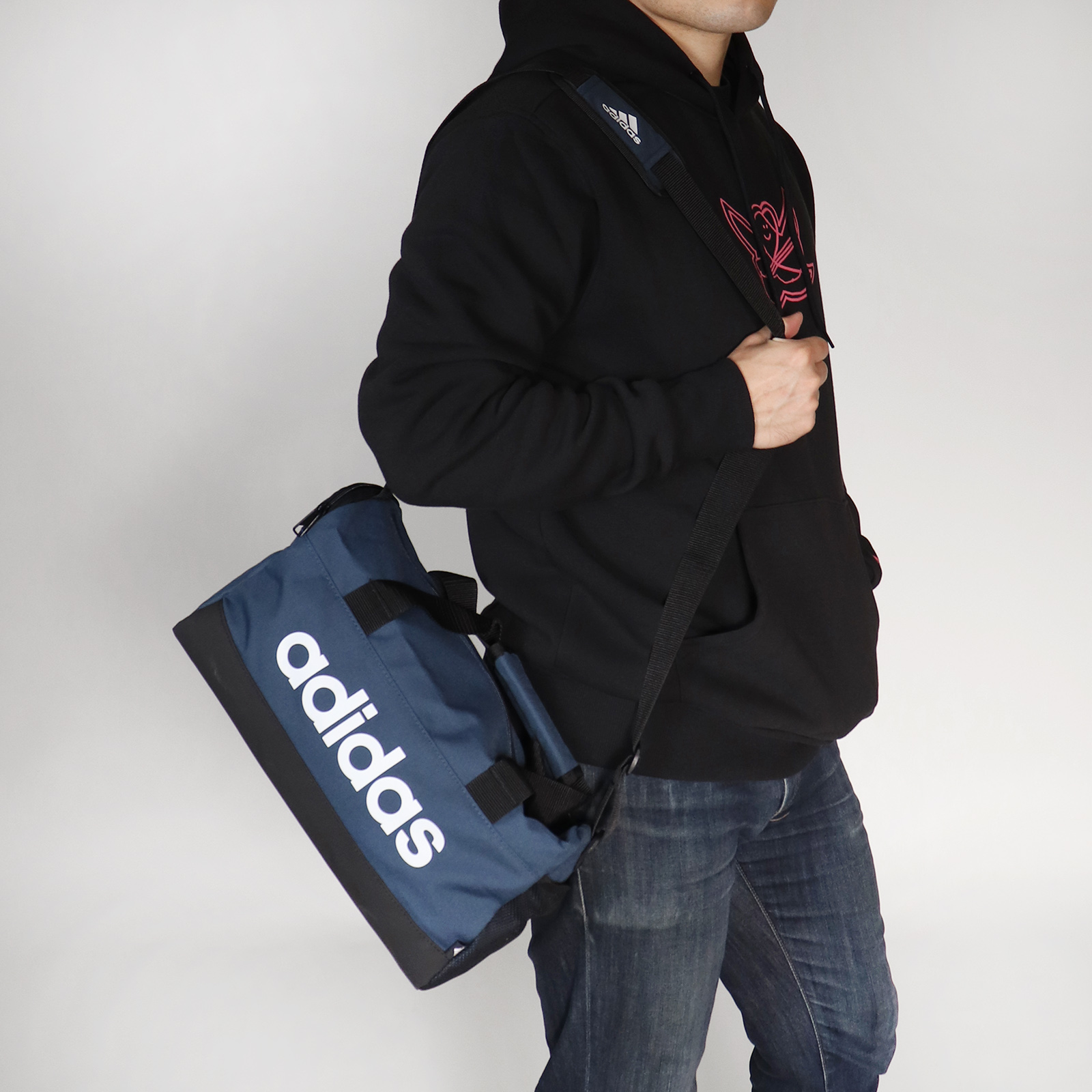 adidas 手提包 Logo Duffel Bag 男女款 愛迪達 可調式加厚肩背帶 健身房 裝備包 藍 黑 GV0951 GV0951推薦 ...